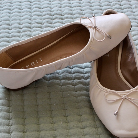 Esprit | Shoes | Esprit Womens Elegant Cream Loafers Reposhing | Poshmark